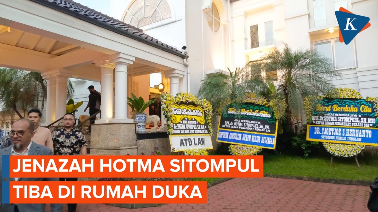 Suasana Rumah Duka Hotma Sitompul