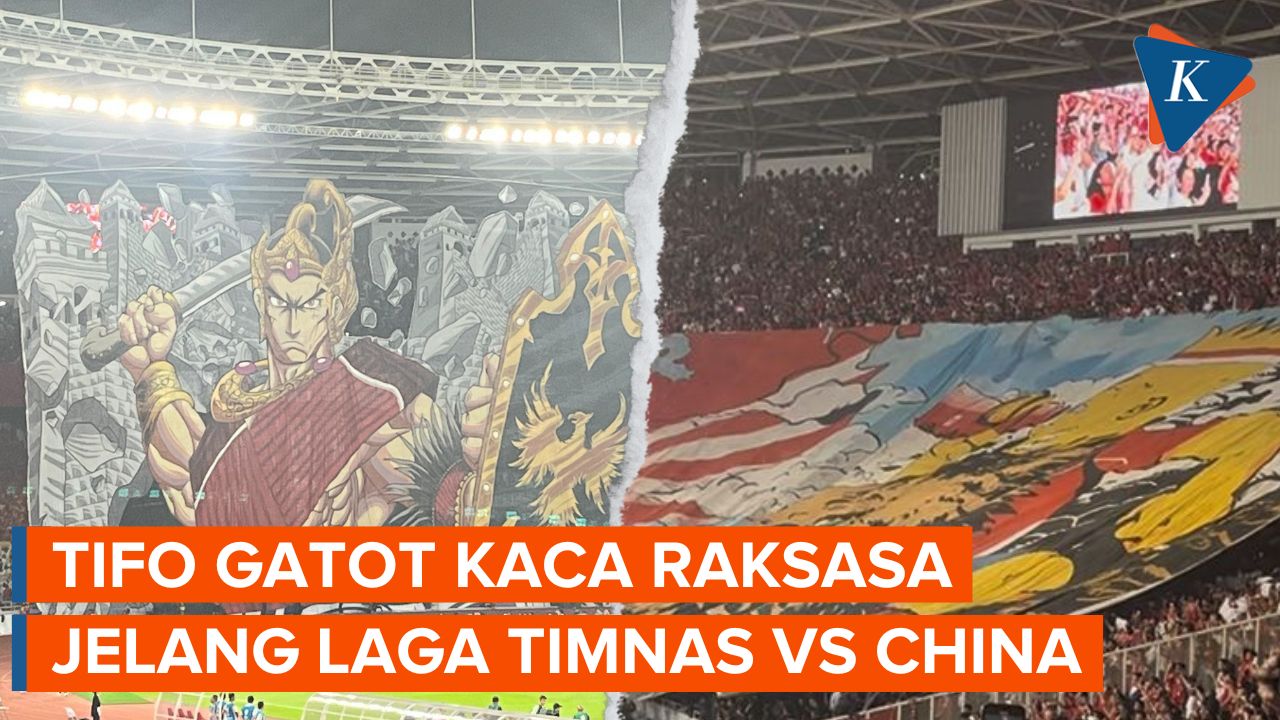 Tifo Gatot Kaca Raksasa Sesaat Jelang Timnas Vs China di GBK