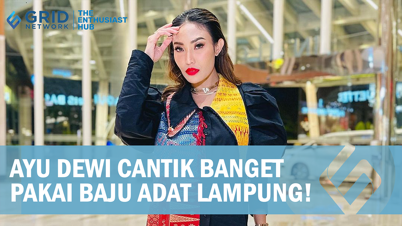 Video: Hadir dalam Upacara Kemerdekaan di Istana Negara, Ayu Dewi ...